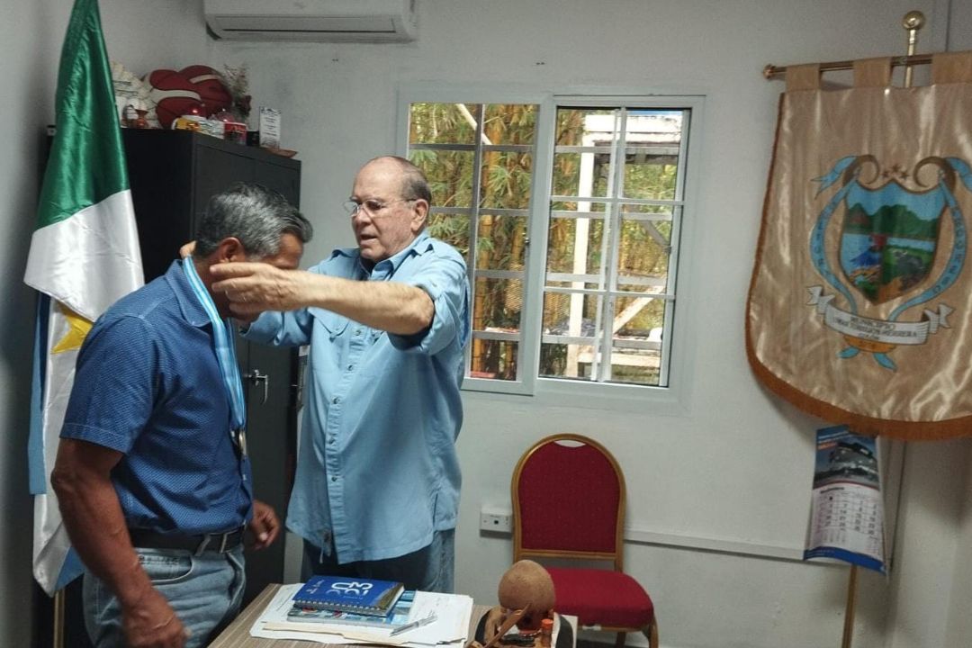 El Honorable Alcalde Eulalio Yanguez Recibe Reconocimiento Por Su ...