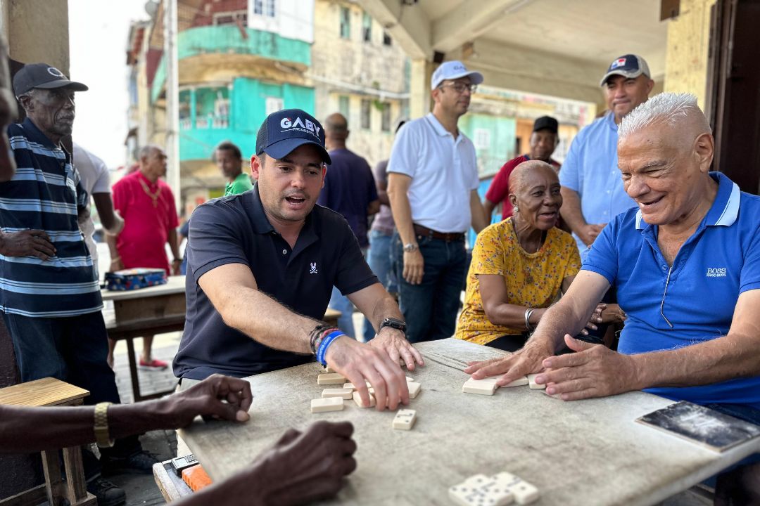 Gaby Continua Gira: La Riqueza De Colón Está En Su Gente | Panamá ...