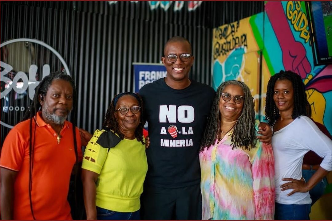 Franklin Robinson; Si Les Ofrecen Plata, Zinc O Una Bolsa Agárrenlo Y ...