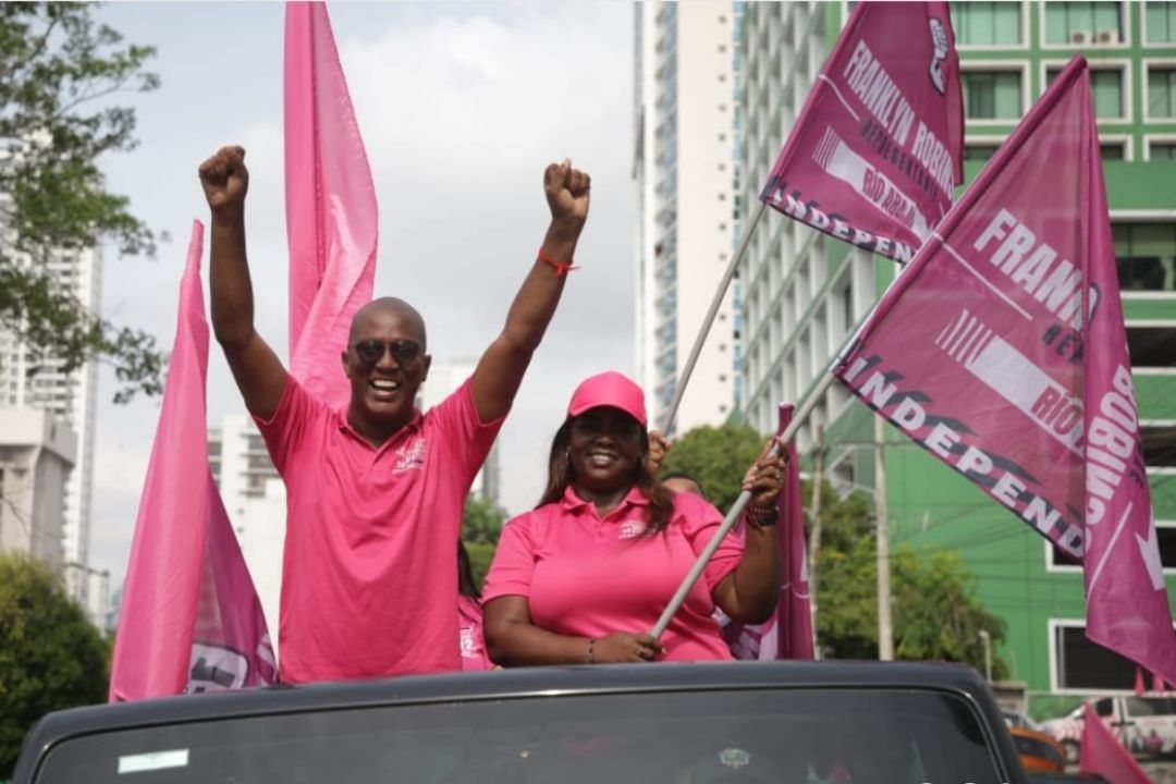 Franklin Robinson Y Los Independientes Se Toman Las Calles De Río Abajo