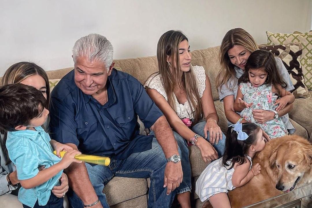 La Familia Es La Base De La Sociedad Y La Primera Empresa Que Dios Nos ...