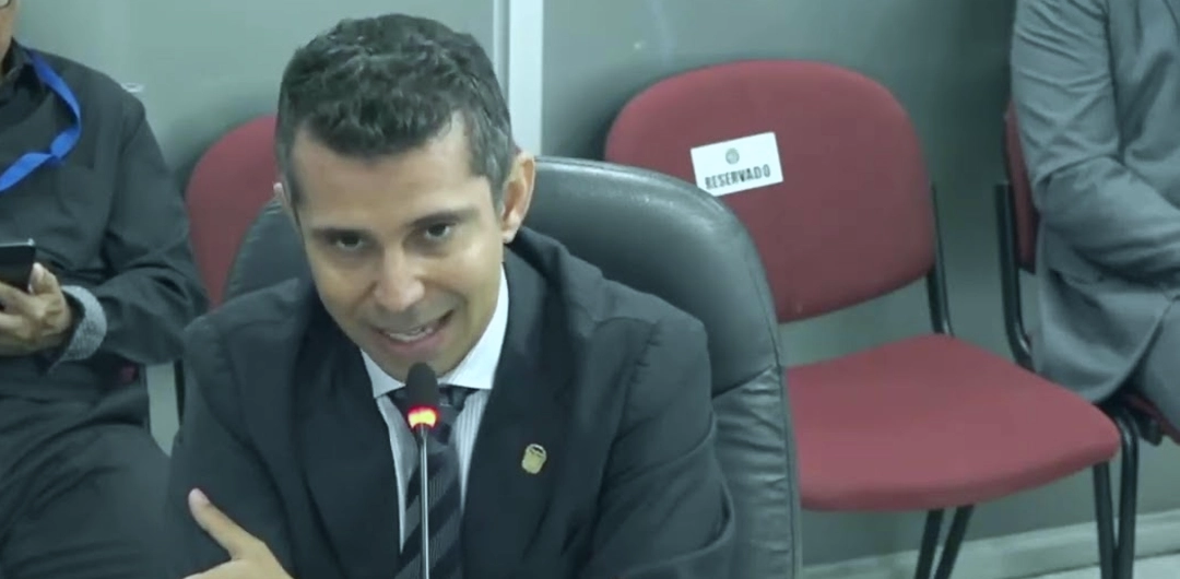 Director De Pandeportes Acusa A Federaciones De Lucrar Con Bienes Del ...
